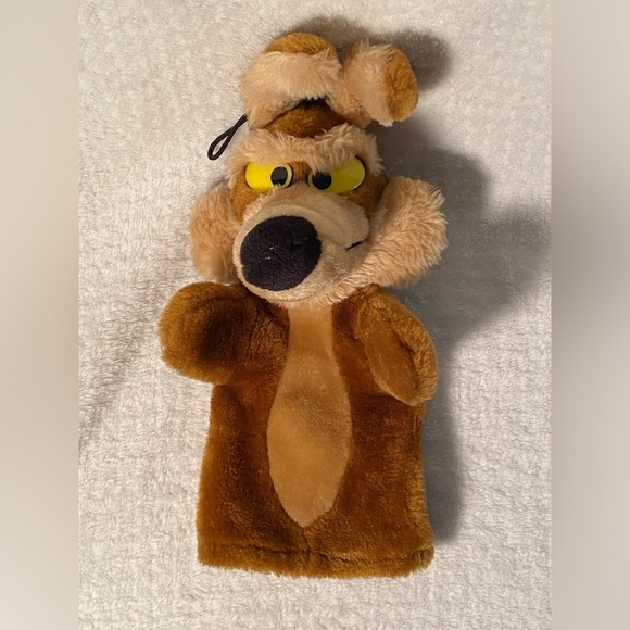 the 24 K company | Toys | The 24k Company Wile E Coyote Hand Puppet ...